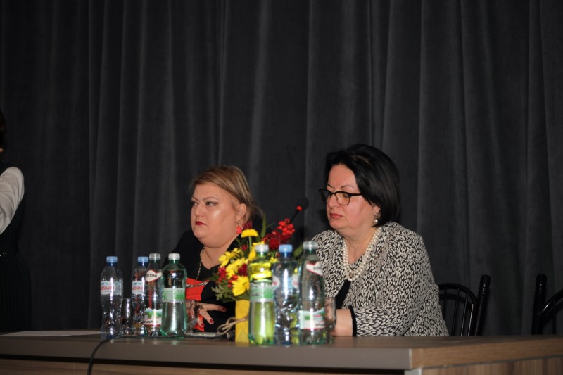 კონფერენცია თემაზე: „პაროდონტისა და პირის ღრუს ლორწოვანის დაავადებების ...